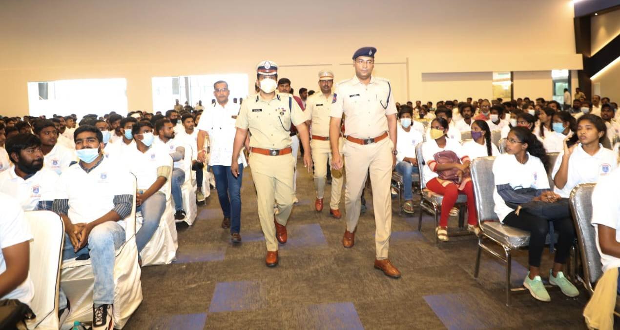 Cyberabad CP Stephen Raveendra, IPS, Mega police pre-recruitment ...