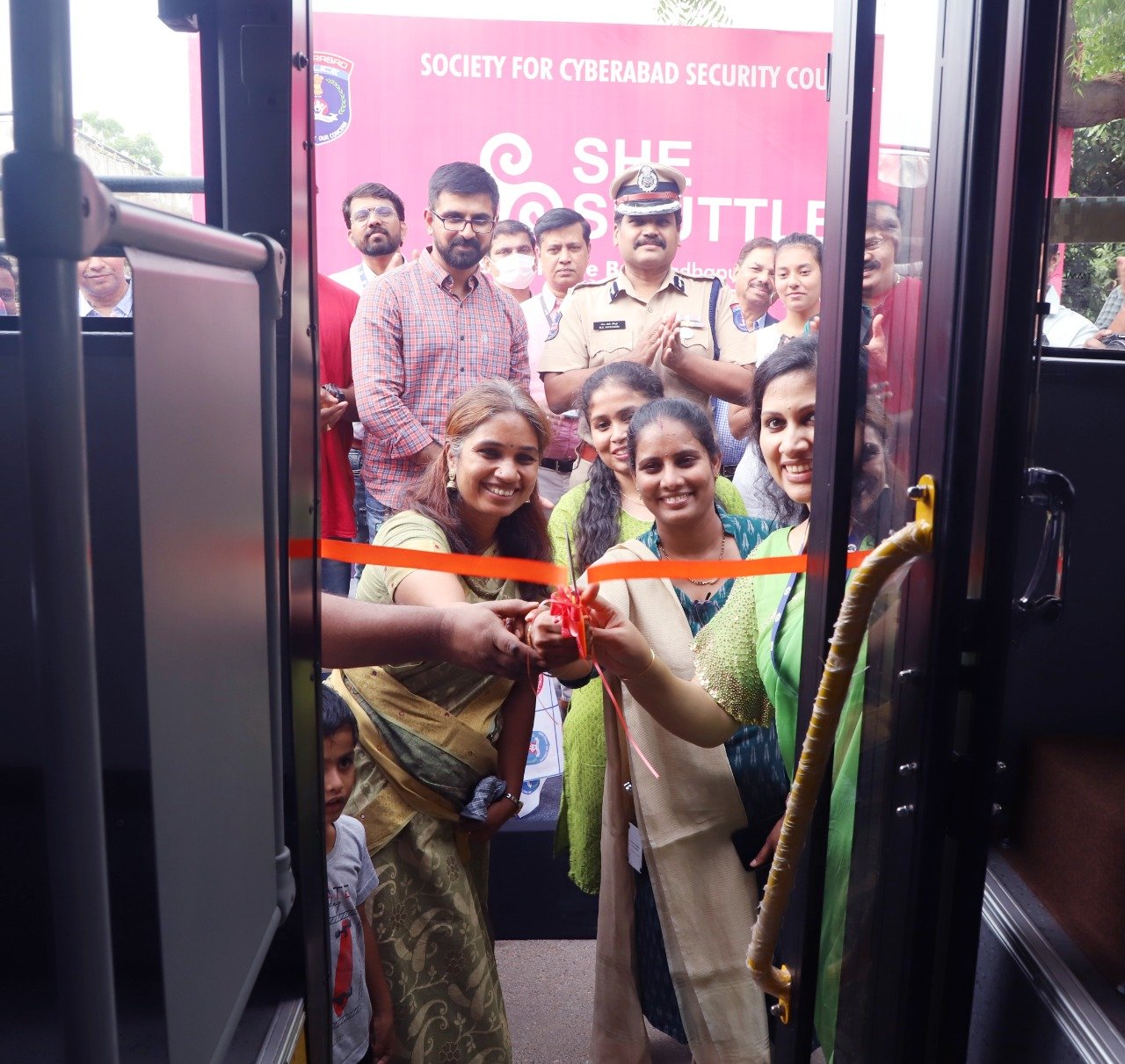 Cyberabad CP Stephen Raveendra flags new SHE Shuttle - Pressmediaofindia