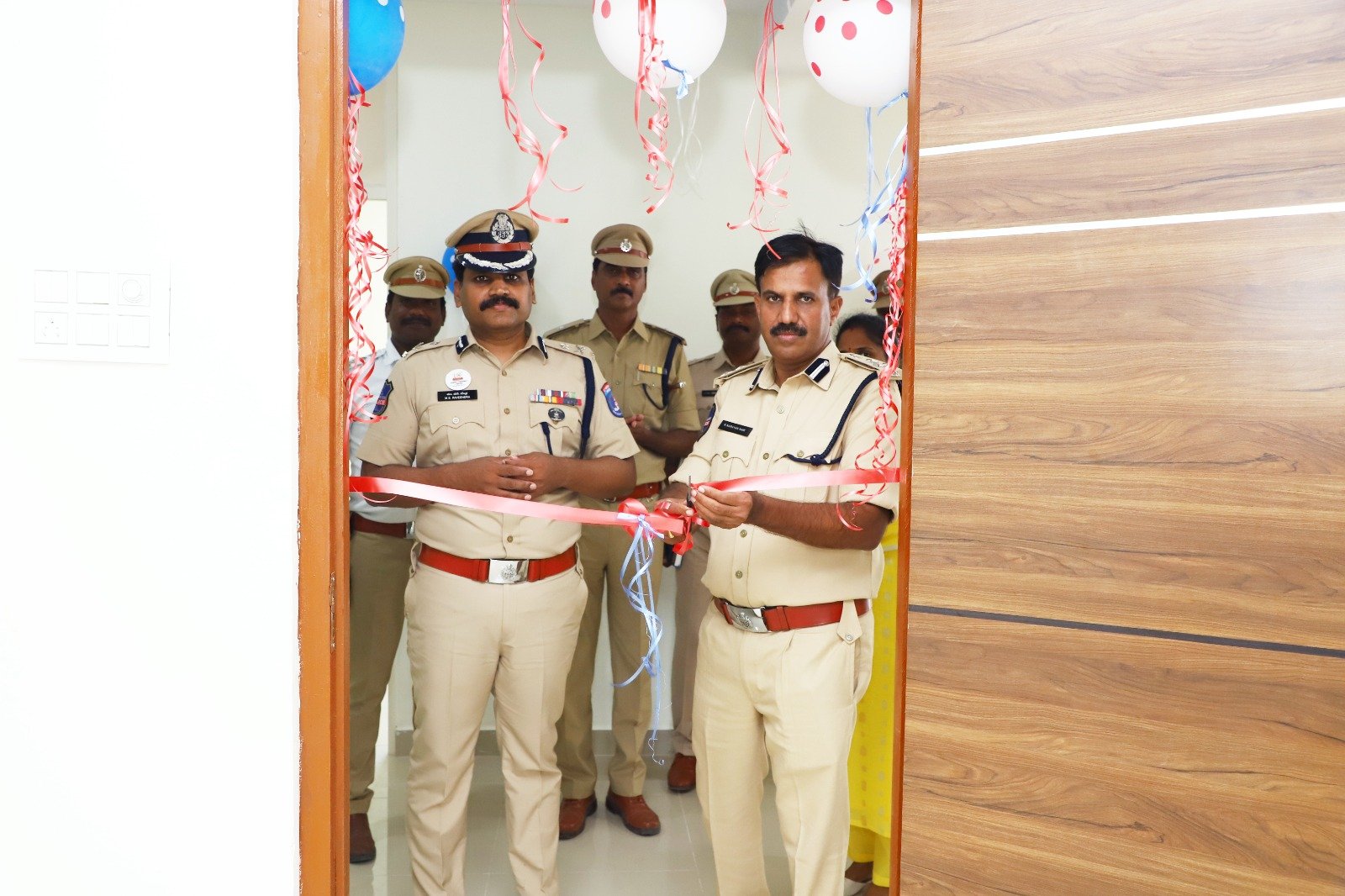 Cyberabad CP Stephen Ravindra IPS inaugurates new traffic DCP’s office ...