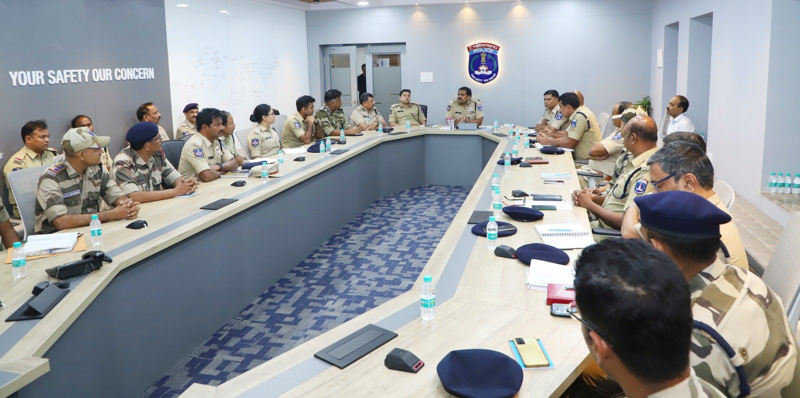 Cyberabad CP Stephen Raveendra, IPS Holds Co-Ordination Meeting With ...