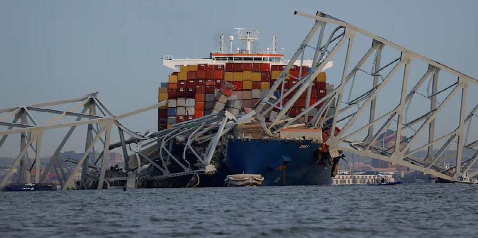 Baltimore Key Bridge collapses after ship collision - Pressmediaofindia