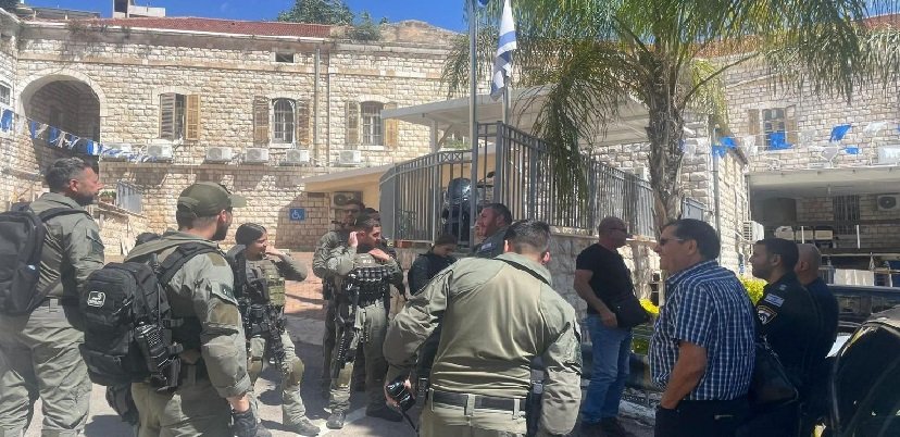 Israeli police raid studio linked to Al Jazeera - Pressmediaofindia