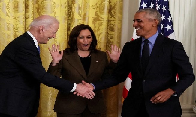 Democrats celebrate Harris as Obamas set to take convention stage ...