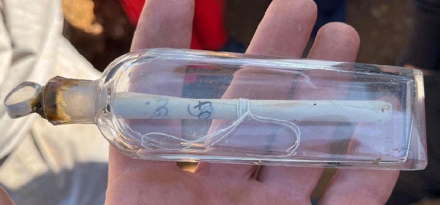 French dig team finds archaeologist's 200-year-old note - Pressmediaofindia