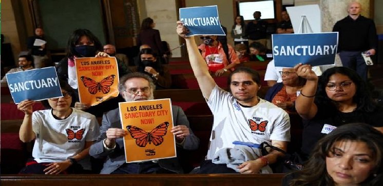 Los Angeles declares itself an immigration 'sanctuary' - Pressmediaofindia